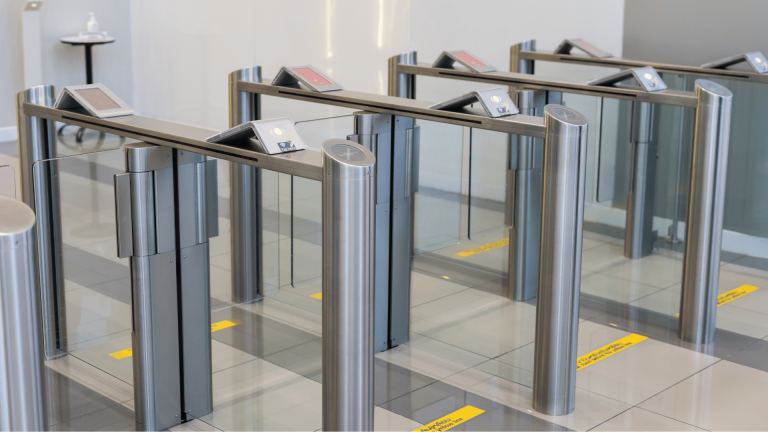 7 Benefits of Optical Turnstiles in Office Buildings